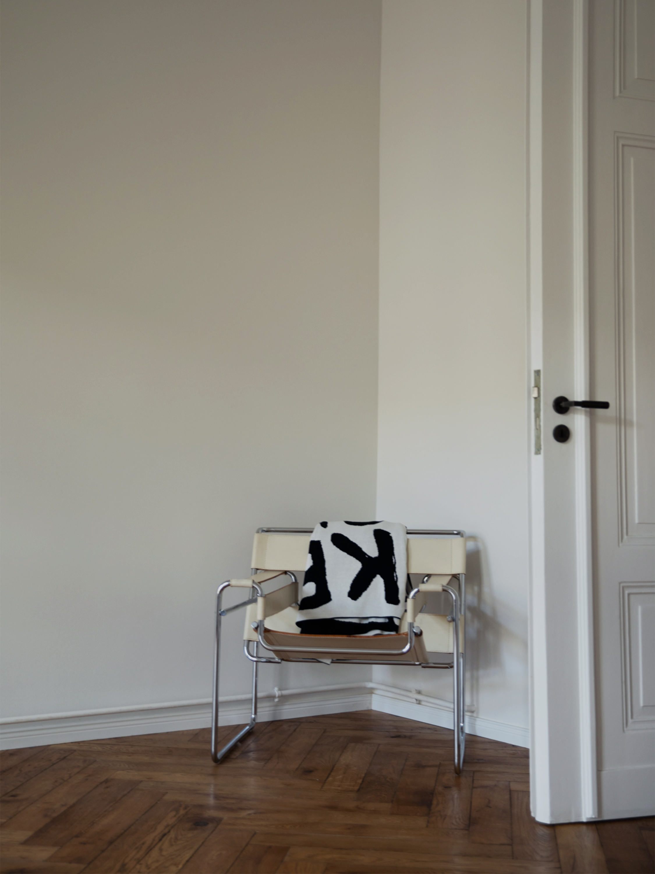 Studio Bernard-Boos — R60