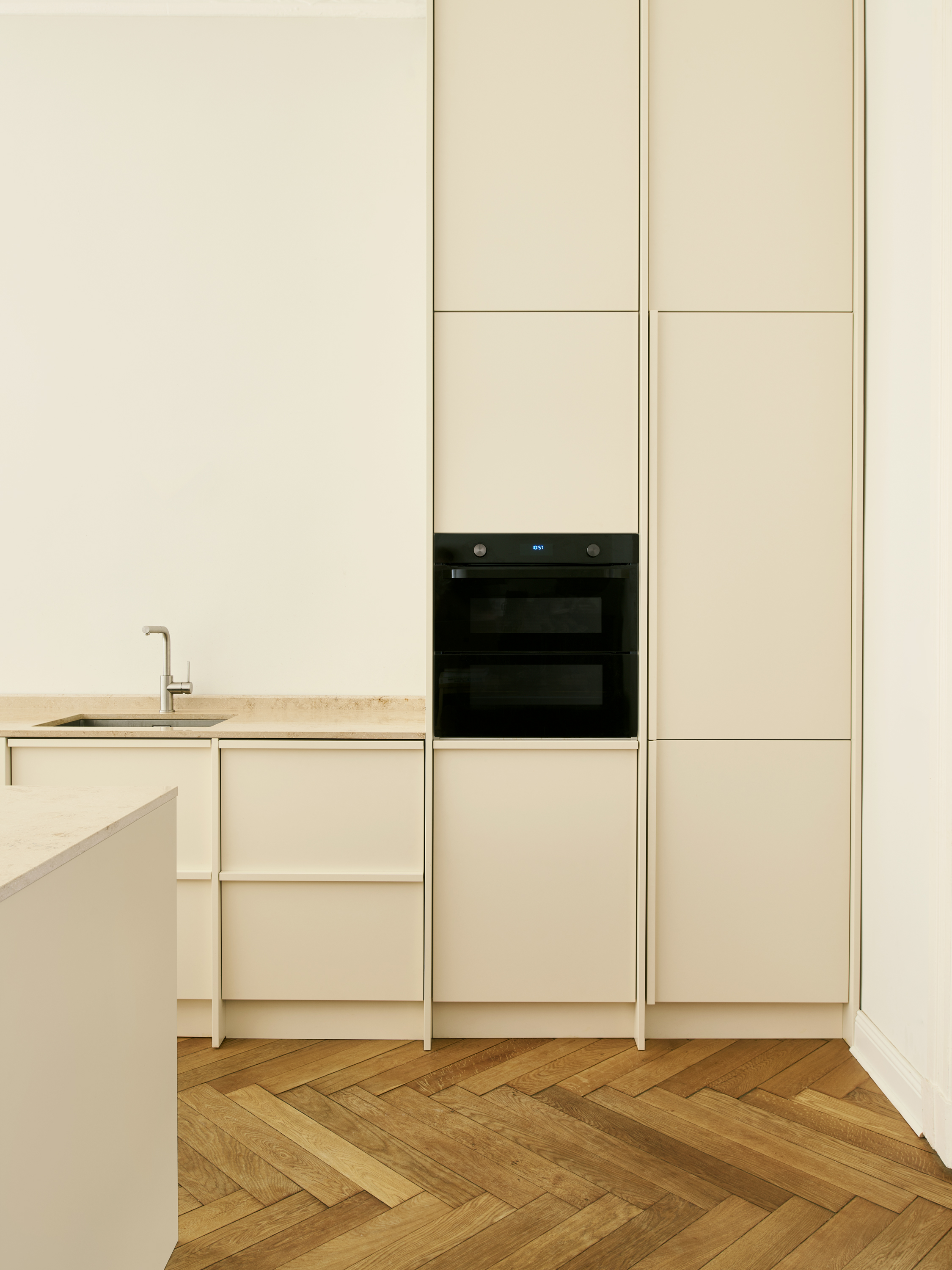 Studio Bernard-Boos — P06